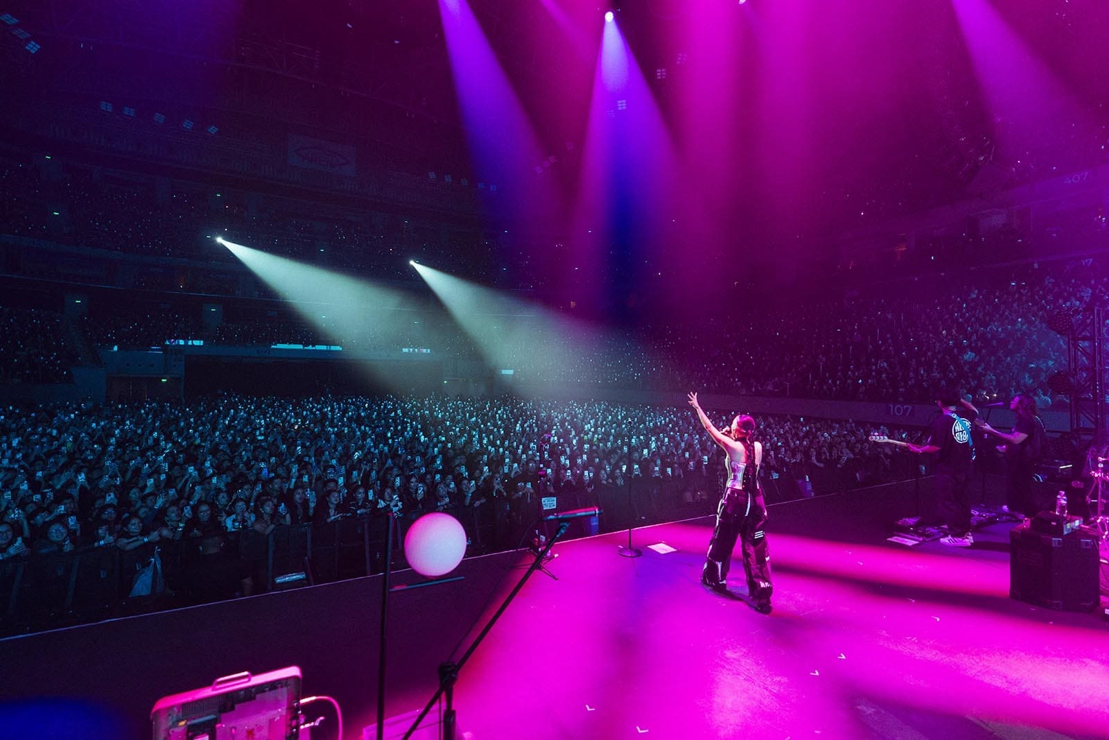 NIKI Takes Us Behind Her Buzz Tour in Manila Looks